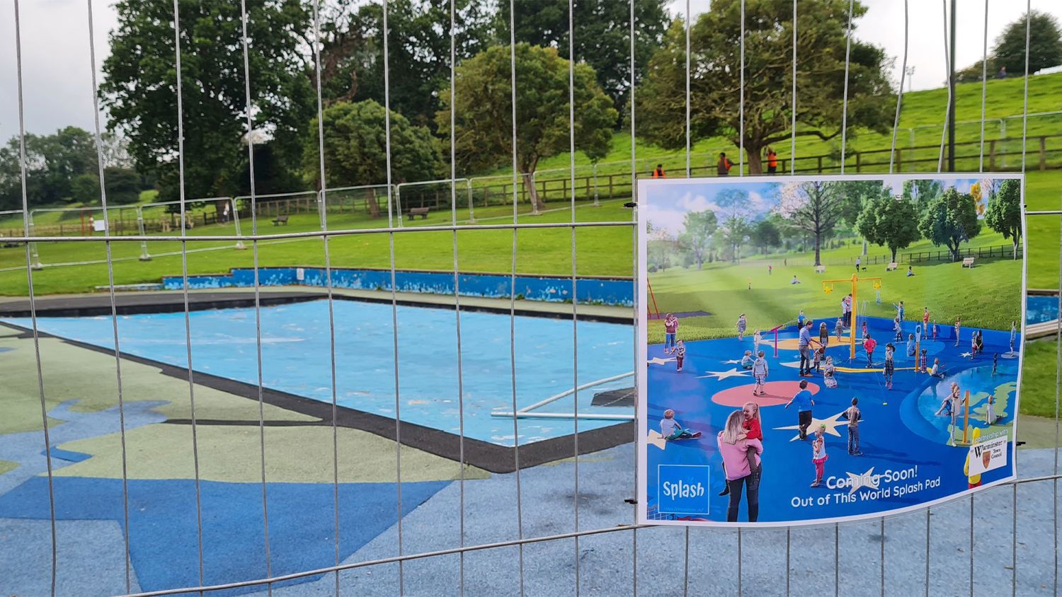 Lake Pleasure Grounds - Warminster - The Splash