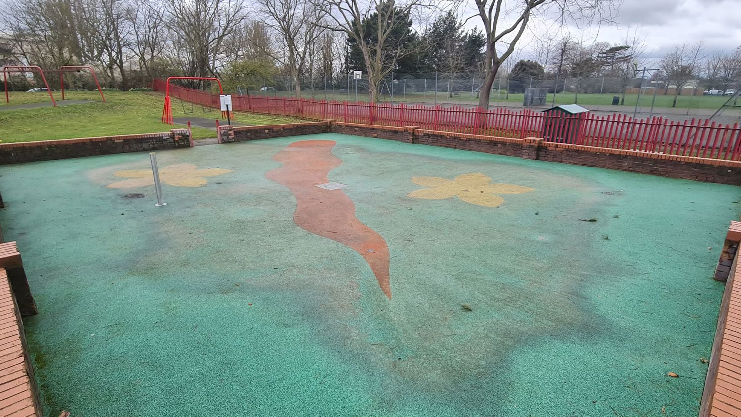 Hersham Recreation Ground Splash Pad - Hersham - The Splash